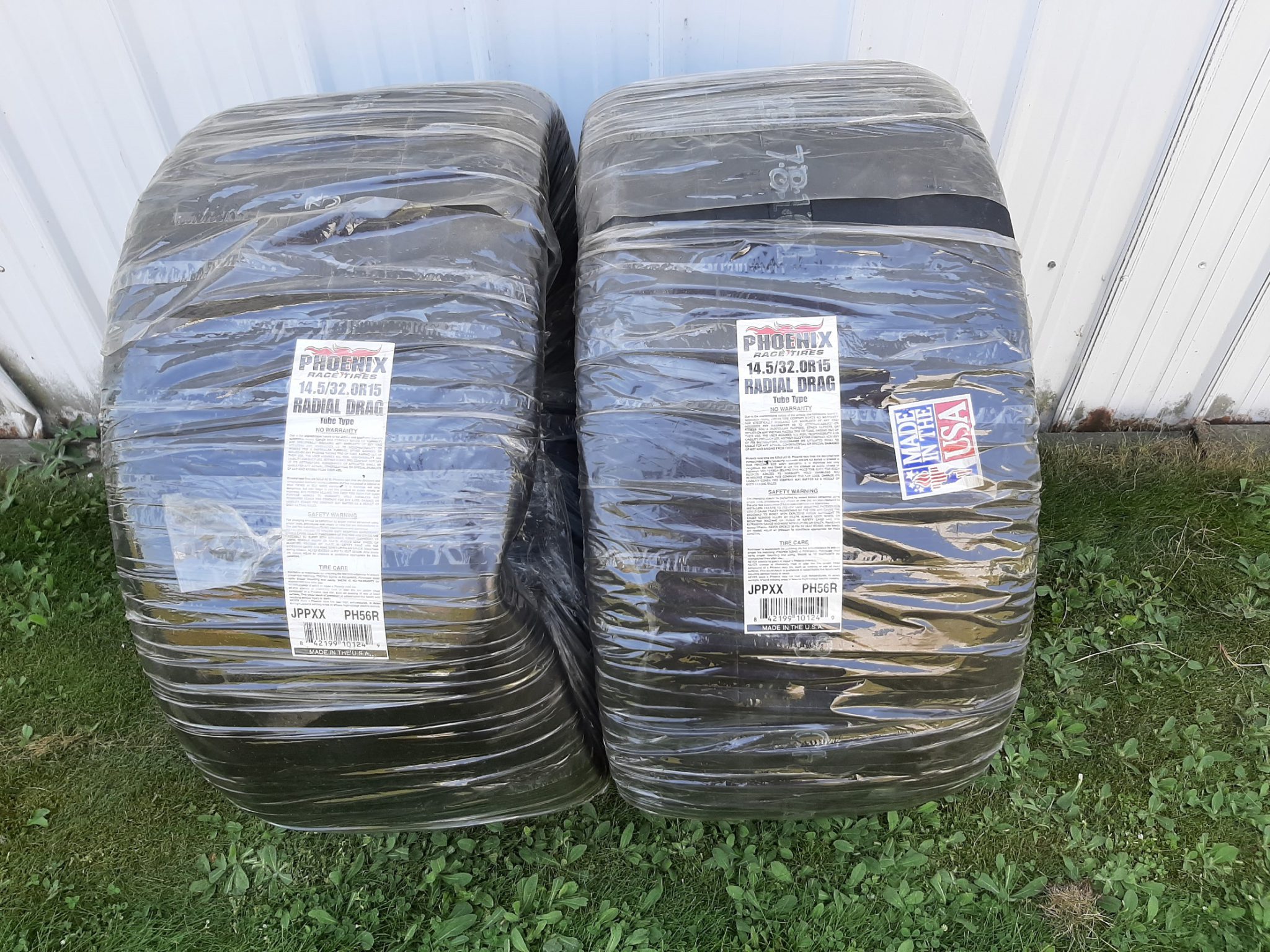 SOLD: PHOENIX RADIAL DRAG REAR, 14.5/32.0R15, F9 - Keystone Legends